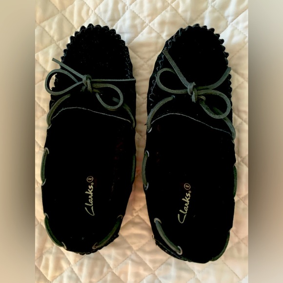 Clarks | Shoes | Clarks Slip On With Soft Fuzzy Inside | Poshmark